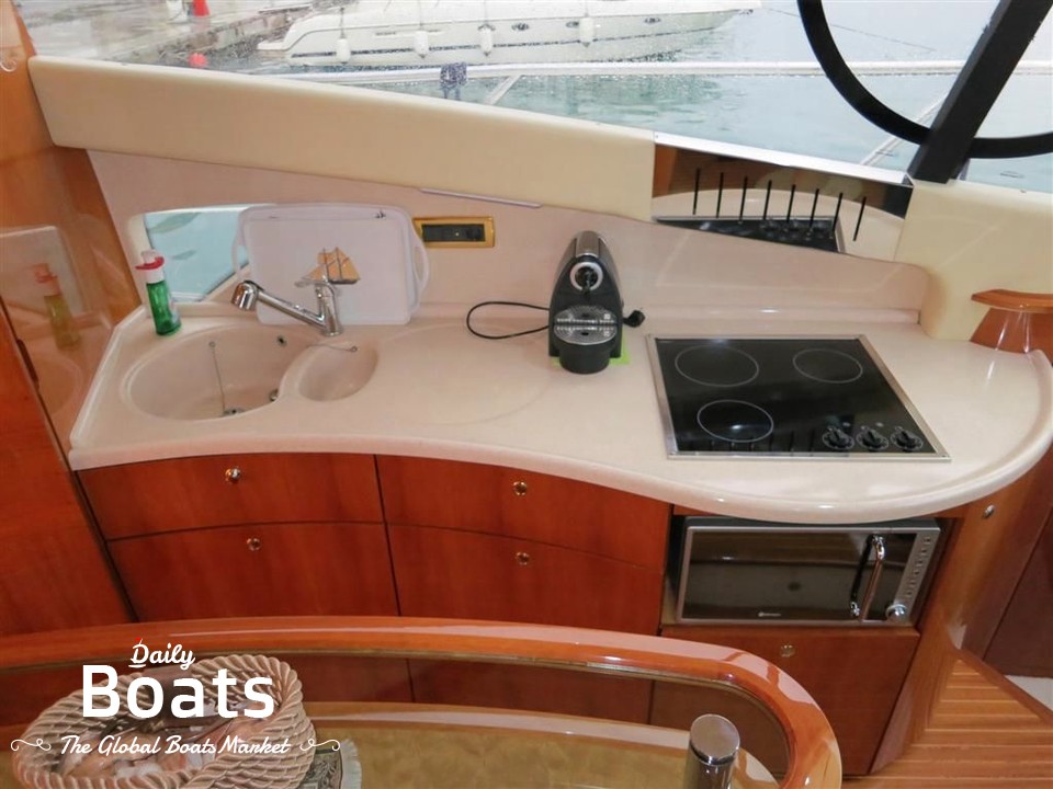 2007 Azimut 55E for sale. View price, photos and Buy 2007 Azimut 55E ...