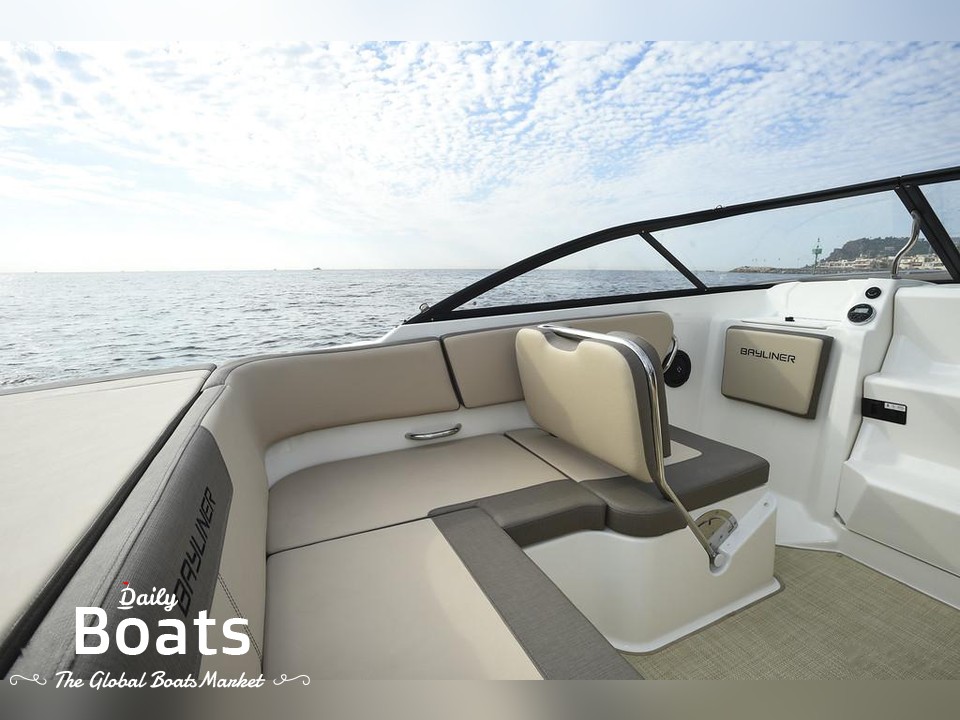 2022 Bayliner Vr5 Cuddy - Neu for sale. View price, photos and Buy 2022 ...
