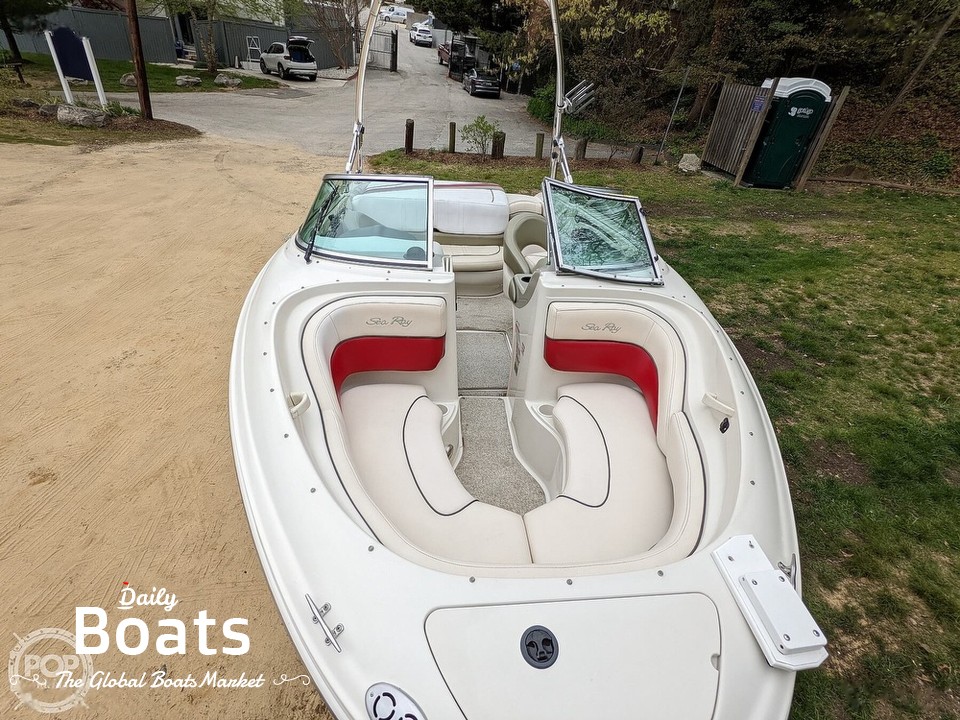 2004 Sea Ray 200 Select for sale. View price, photos and Buy 2004 Sea ...