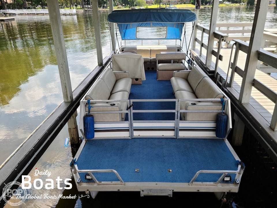 1987 JC Pontoon 824 Ex for sale. View price, photos and Buy 1987 JC ...