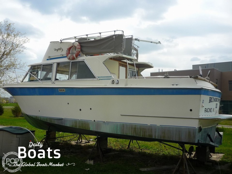 1971 Uniflite 31 Sport Sedan for sale. View price, photos and Buy 1971 ...