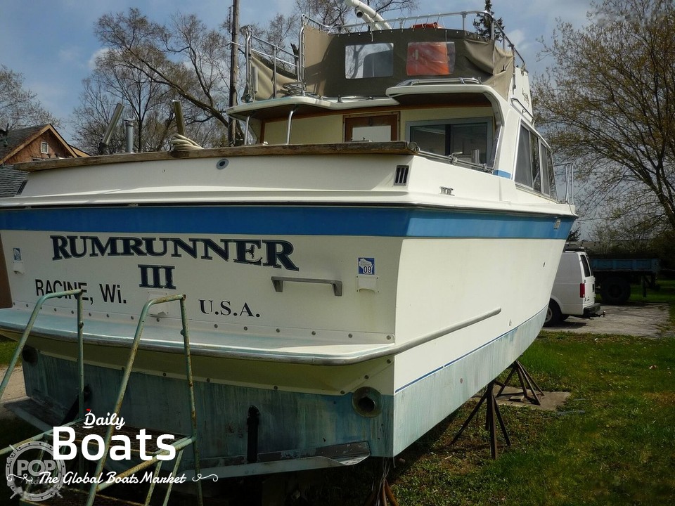 1971 Uniflite 31 Sport Sedan for sale. View price, photos and Buy 1971 ...