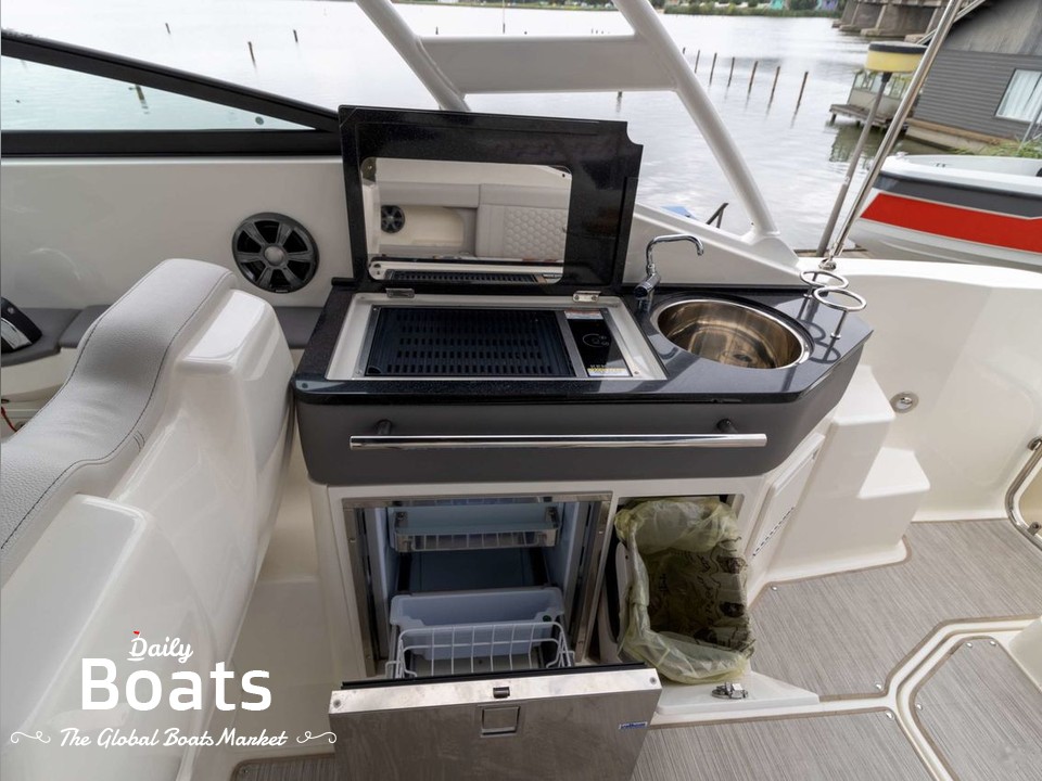 2020 Sea Ray Sundancer 290 for sale. View price, photos and Buy 2020 ...
