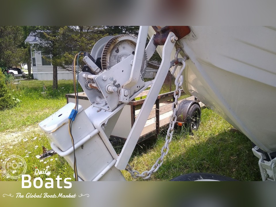 1986 Crestliner 22 for sale. View price, photos and Buy 1986 Crestliner ...