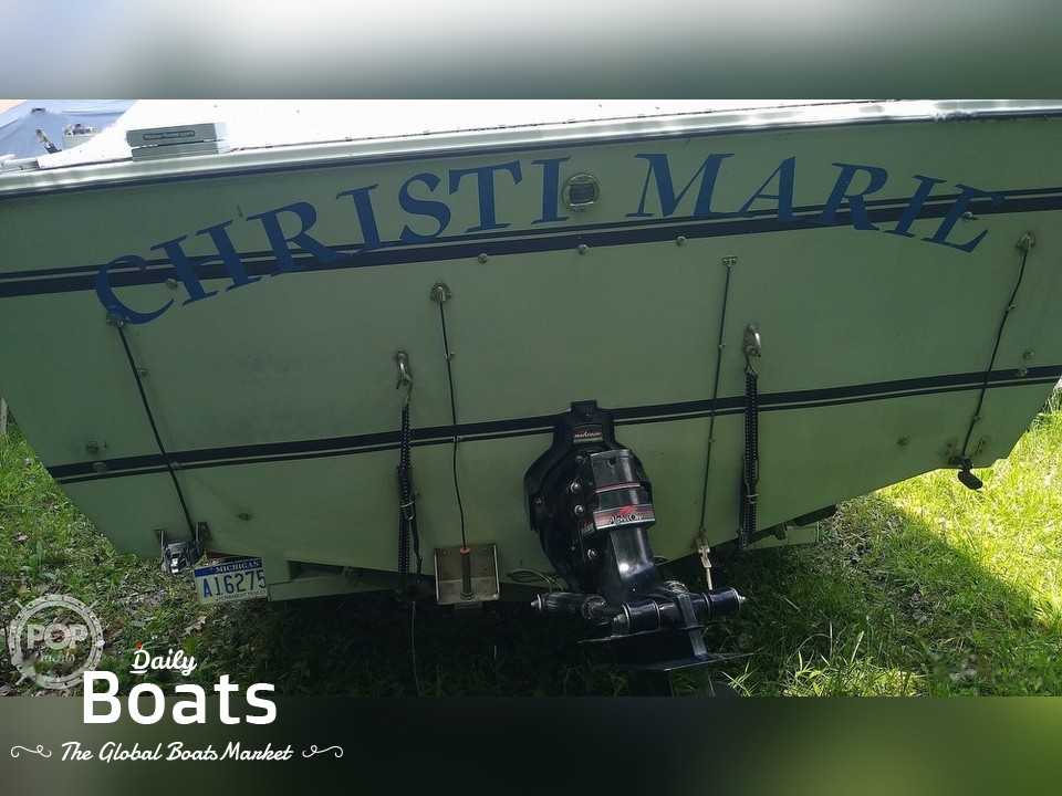1986 Crestliner 22 for sale. View price, photos and Buy 1986 Crestliner ...