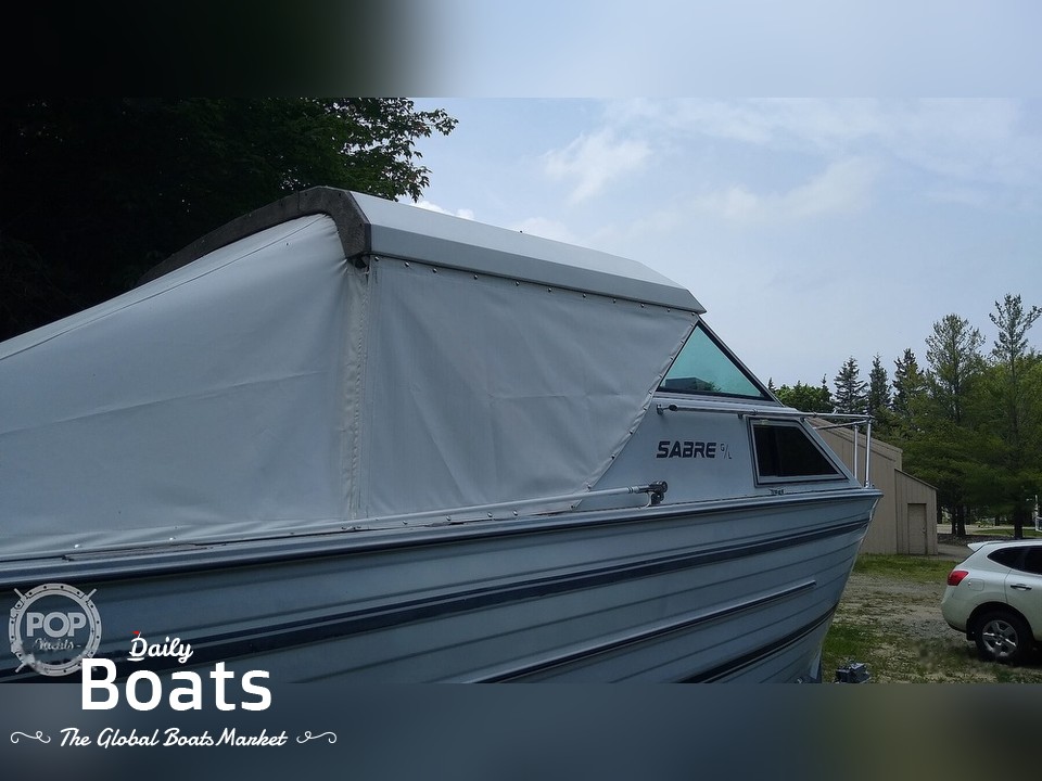 1986 Crestliner 22 for sale. View price, photos and Buy 1986 Crestliner ...