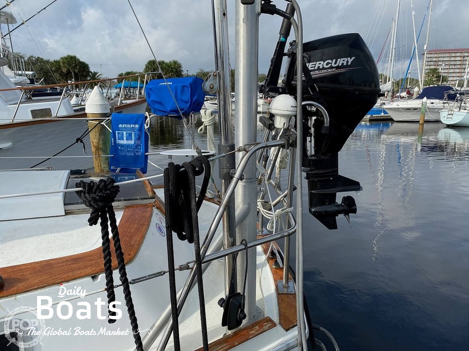 1982 Gulfstar Yachts 40 Cc for sale. View price, photos and Buy 1982 ...