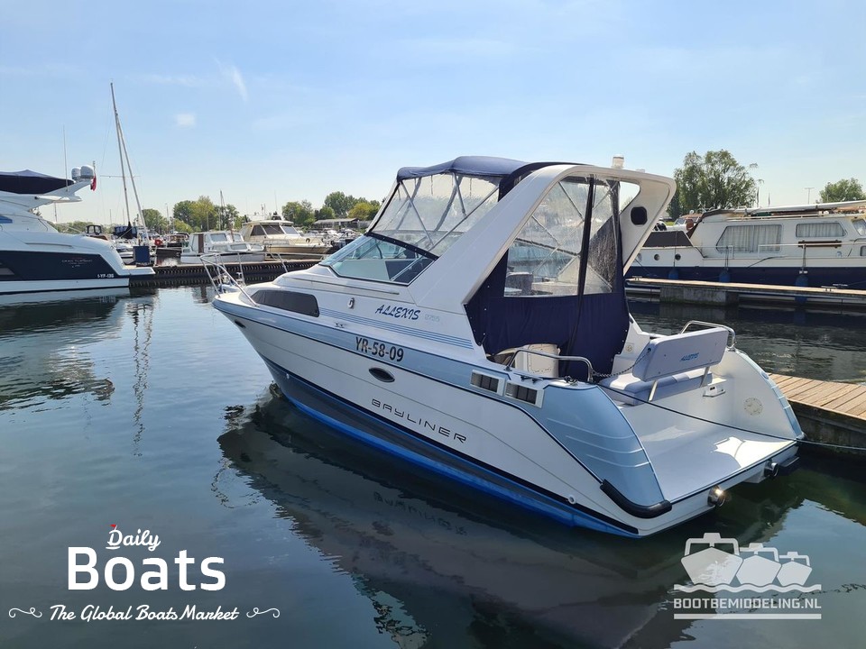 1992 Bayliner 2755 for sale. View price, photos and Buy 1992 Bayliner ...