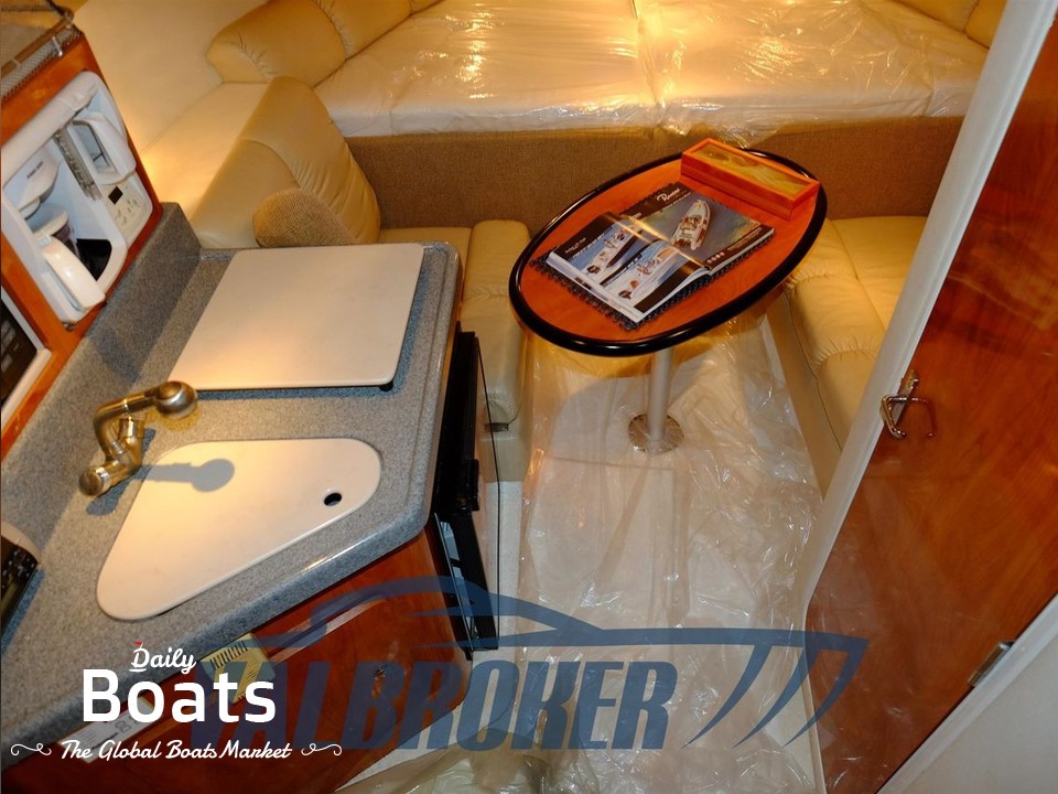 2005 Larson Cabrio 290 for sale. View price, photos and Buy 2005 Larson ...