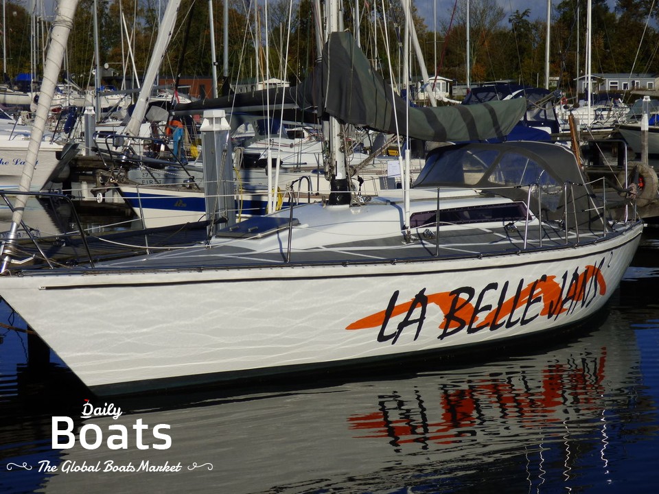 Doug Peterson 31 for sale. View price, photos and Buy Doug Peterson 31 ...