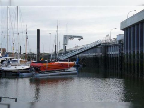 2009 Chaudron 33 for sale. View price, photos and Buy 2009 Chaudron 33 ...