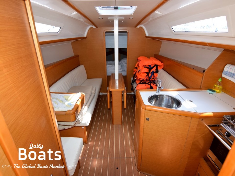 2014 Jeanneau Sun Odyssey 33I for sale. View price, photos and Buy 2014 ...