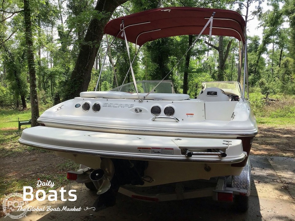 2009 Larson 204 Escape for sale. View price, photos and Buy 2009 Larson ...
