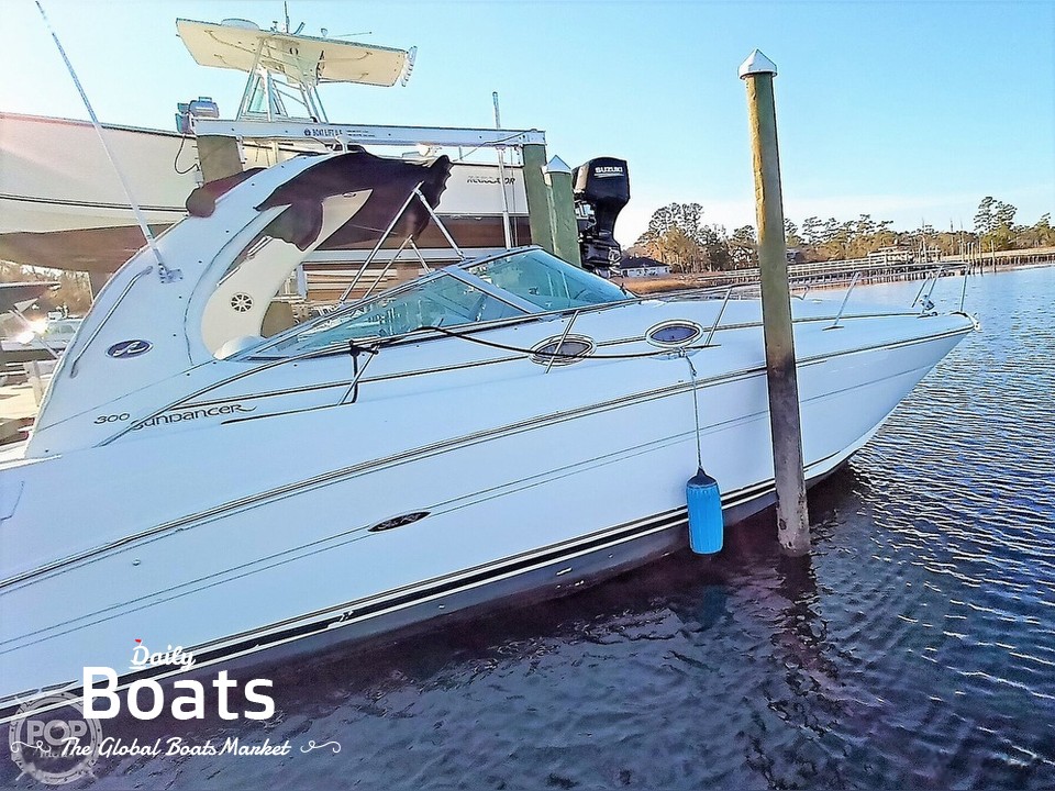 2002 Sea Ray 300 Sundancer for sale. View price, photos and Buy 2002 ...
