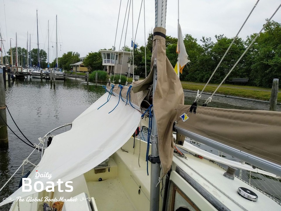 1984 British Hunter Liberty 22 for sale. View price, photos and Buy ...