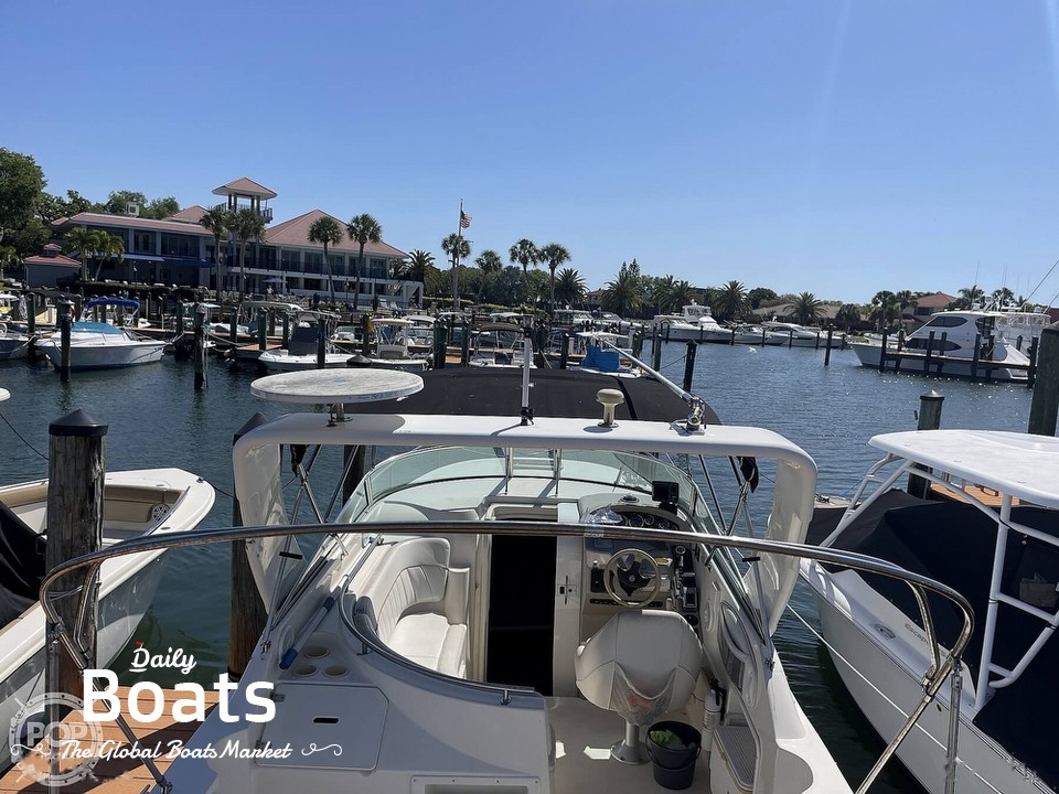 2000 Rinker Fiesta Vee 270 for sale. View price, photos and Buy 2000 ...