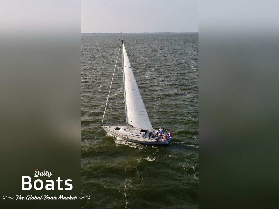 1983 J Boats J/35 for sale. View price, photos and Buy 1983 J Boats J ...