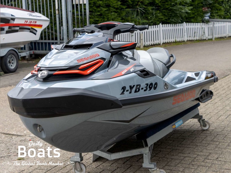 2018 Sea-Doo Rxt 300 for sale. View price, photos and Buy 2018 Sea-Doo ...