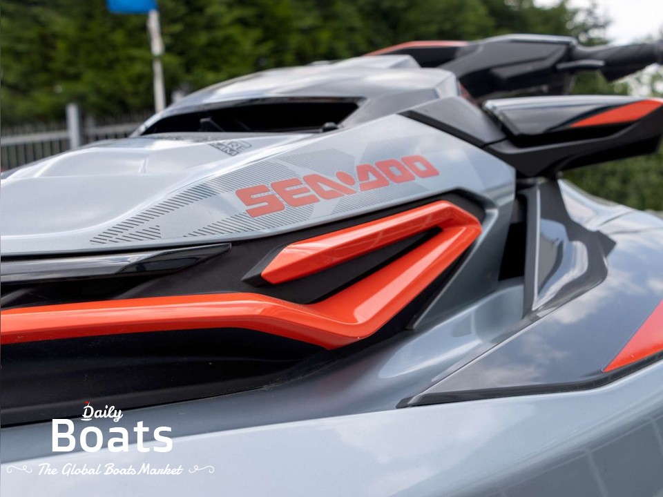 2018 Sea-Doo Rxt 300 for sale. View price, photos and Buy 2018 Sea-Doo ...