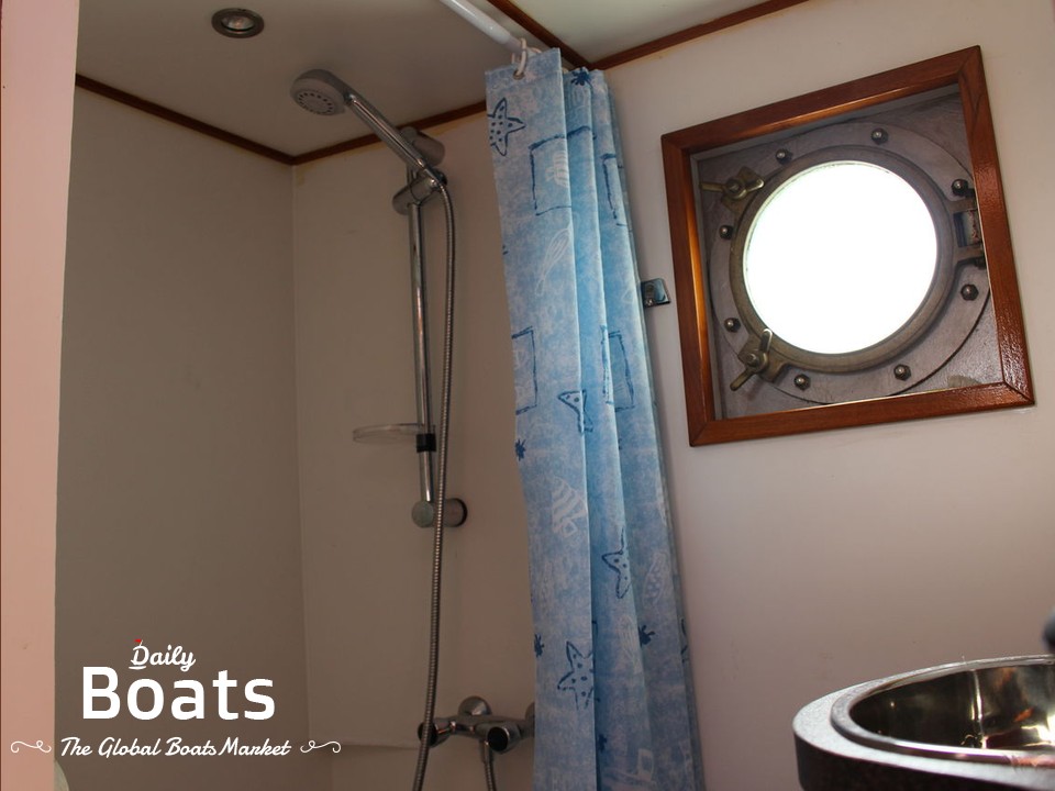 Ex Patrouilleboot Sleepboot te koop. Bekijk prijs, foto's en Ex ...