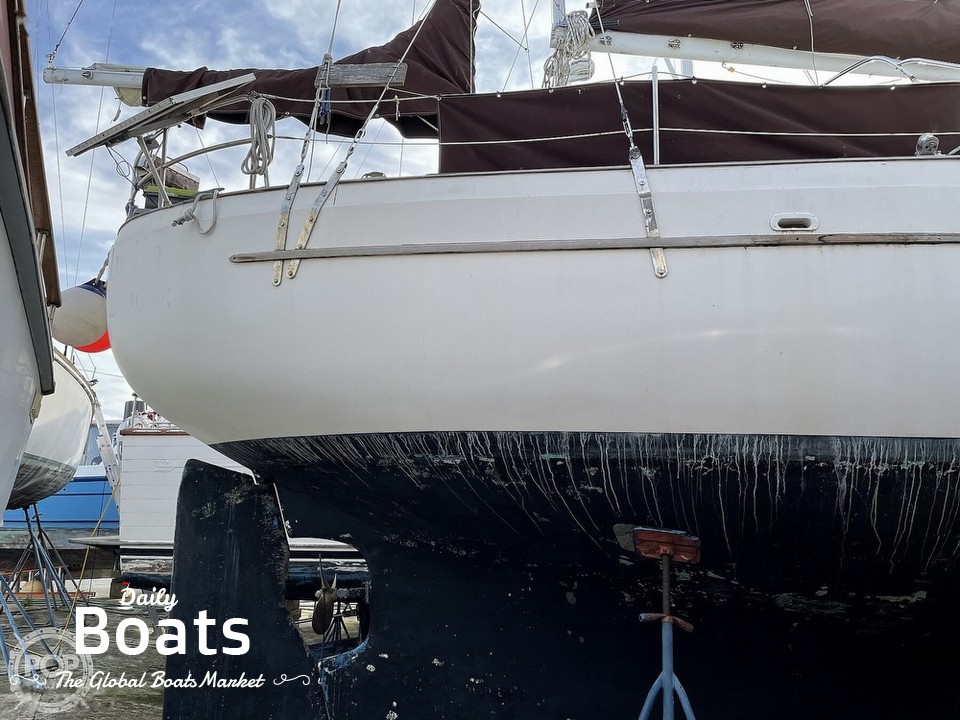 1974 Westsail Corporation 42 for sale. View price, photos and Buy 1974 ...