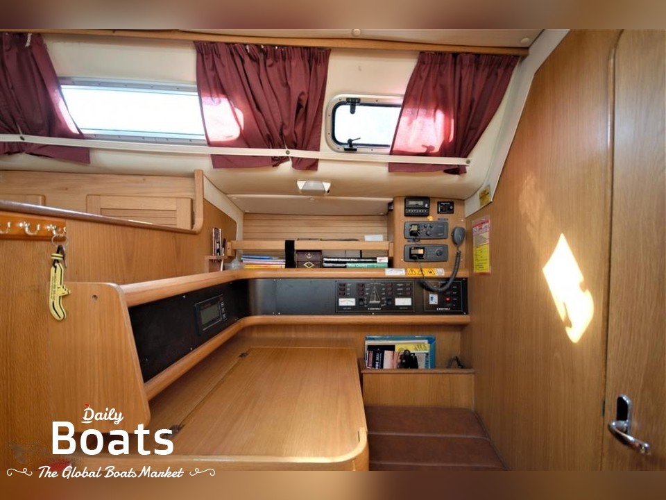 1999 Westerly Oceanquest 35 Ac for sale. View price, photos and Buy ...