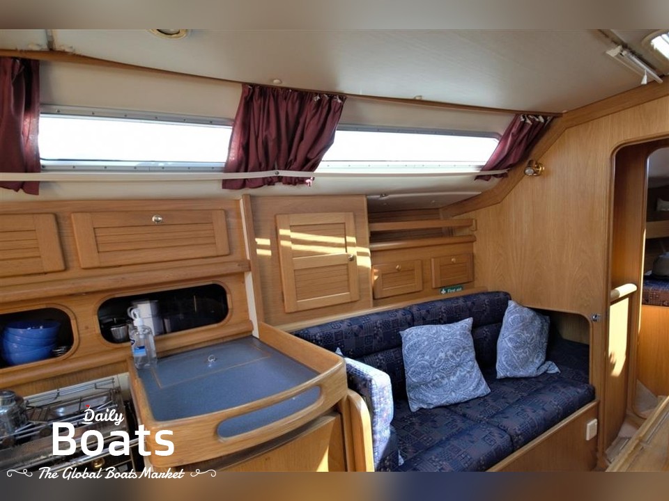 1999 Westerly Oceanquest 35 Ac for sale. View price, photos and Buy ...