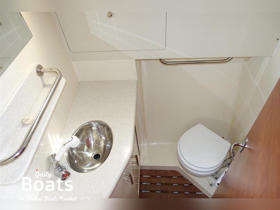 2011 Hunter Legend 33E for sale. View price, photos and Buy 2011 Hunter ...