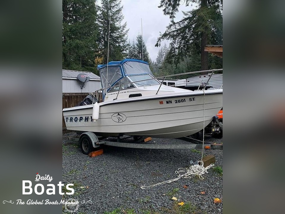 1995 Bayliner 19 Trophy for sale. View price, photos and Buy 1995 ...