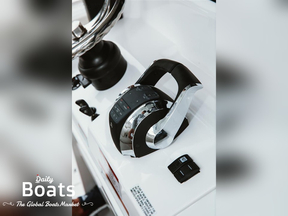 2022 Aquila 28 Mc for sale. View price, photos and Buy 2022 Aquila 28 ...