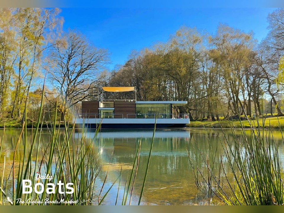 2022 MX4 Houseboat Moat for sale. View price, photos and Buy 2022 MX4 ...