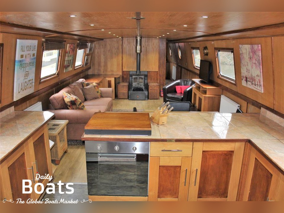 2012 Wide Beam Narrowboat 60 X 12 By Collingwood Boats for sale. View ...