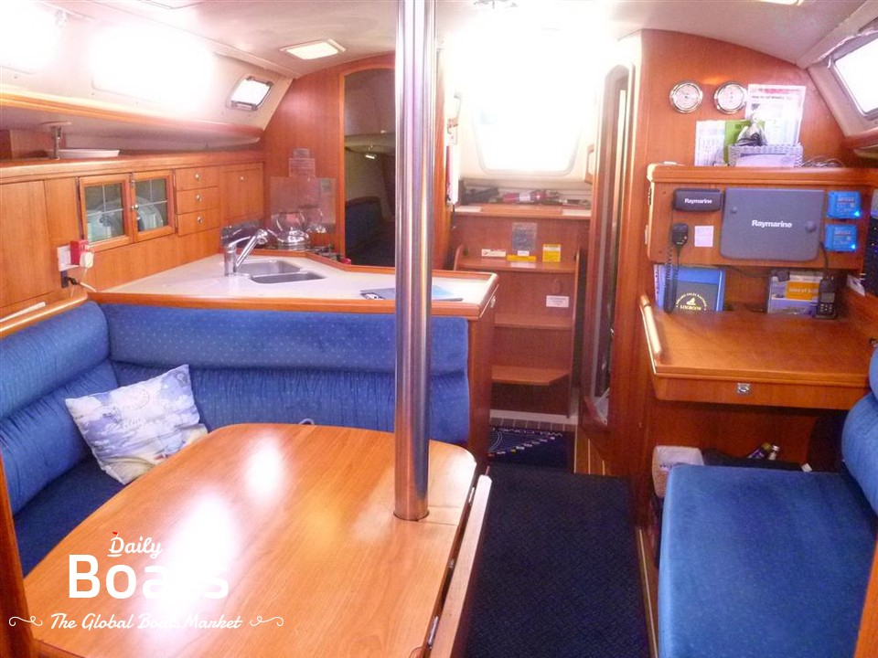 2005 Hunter Legend 36 - Twin Keel for sale. View price, photos and Buy ...