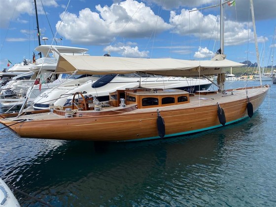 Wooden boats - Boat types - Daily Boats