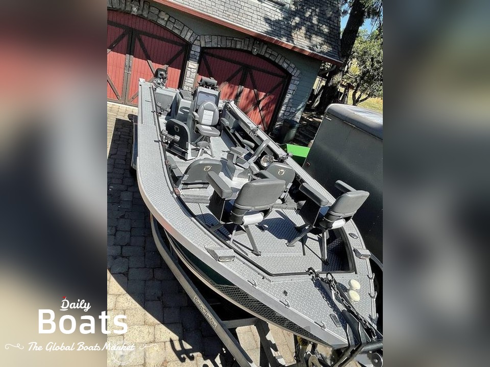 2004 Willie Boats Raptor 23 for sale. View price, photos and Buy 2004 ...