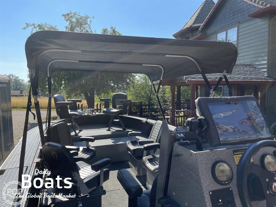 2004 Willie Boats Raptor 23 for sale. View price, photos and Buy 2004 ...