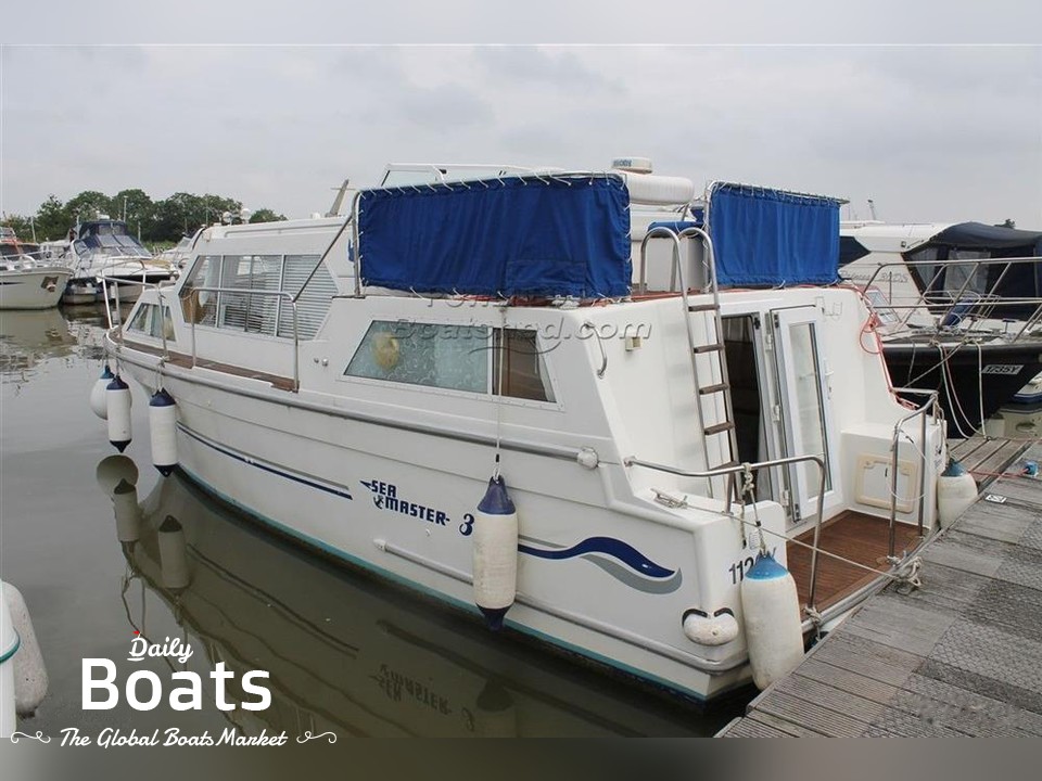 2004 Viking Seamaster 30 for sale. View price, photos and Buy 2004 ...