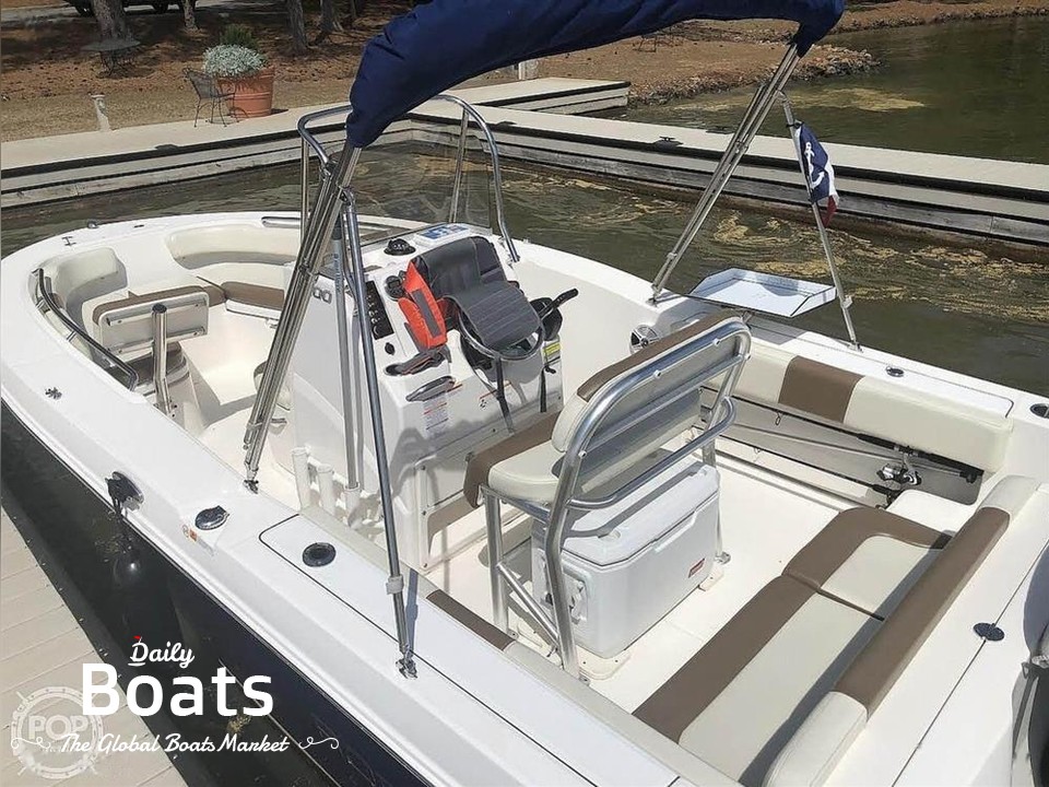 2017 Robalo R200 Es for sale. View price, photos and Buy 2017 Robalo ...