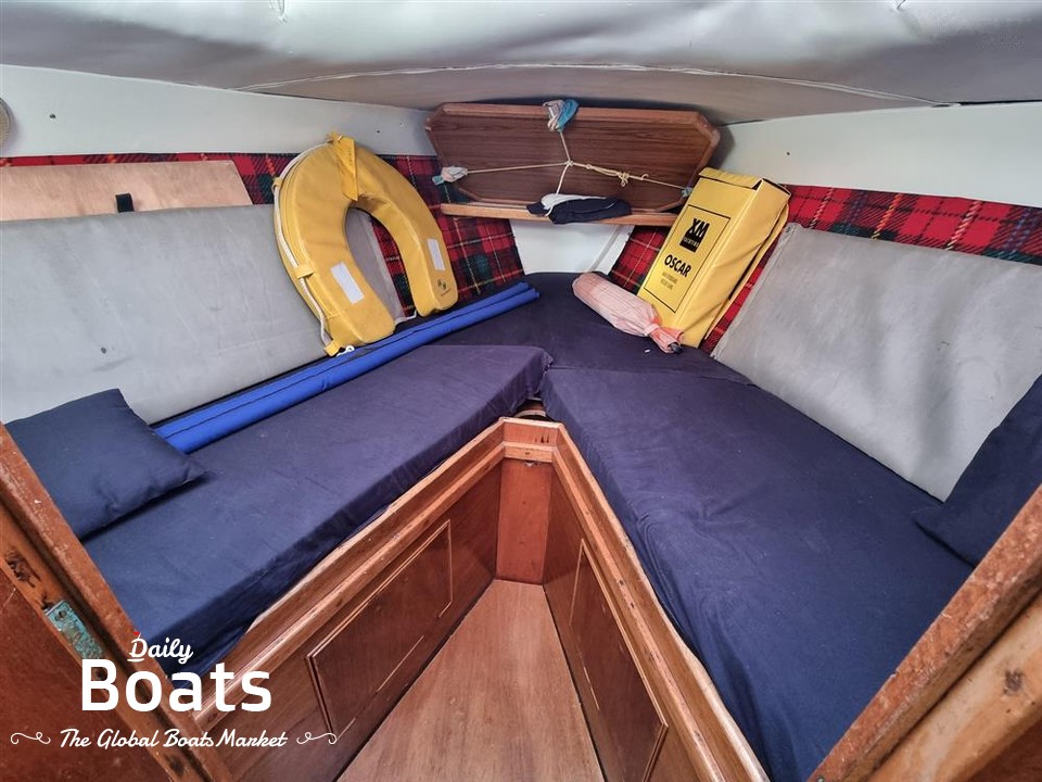 1979 Robertson Comfort 30 for sale. View price, photos and Buy 1979 ...