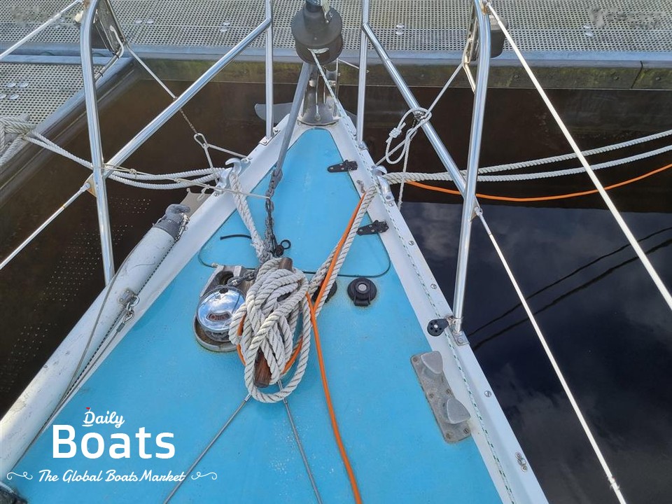 1979 Robertson Comfort 30 for sale. View price, photos and Buy 1979 ...