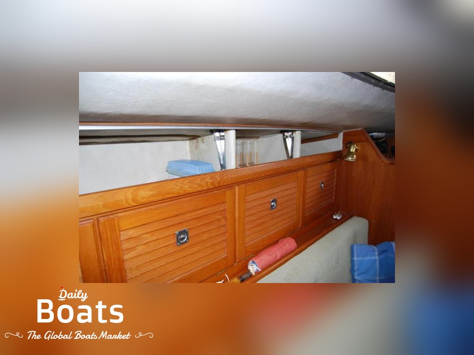 1991 Westerly Yachts Westerly Storm Cruiser 33 for sale. View price ...