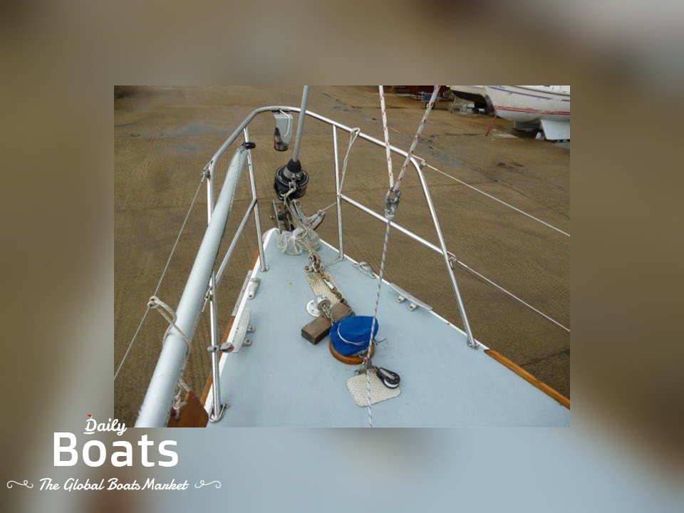 1991 Westerly Yachts Westerly Storm Cruiser 33 for sale. View price ...