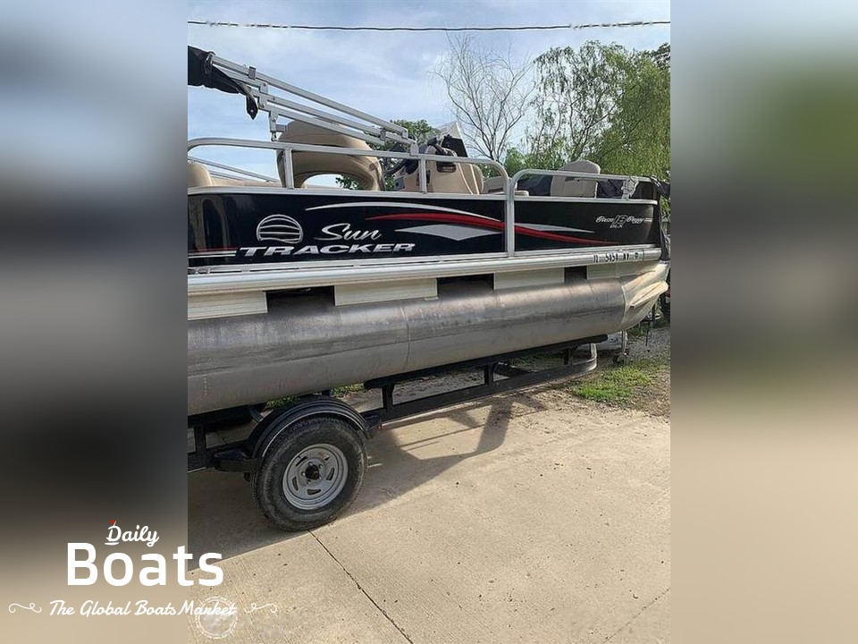 2017 Sun Tracker 18Dlx for sale. View price, photos and Buy 2017 Sun ...