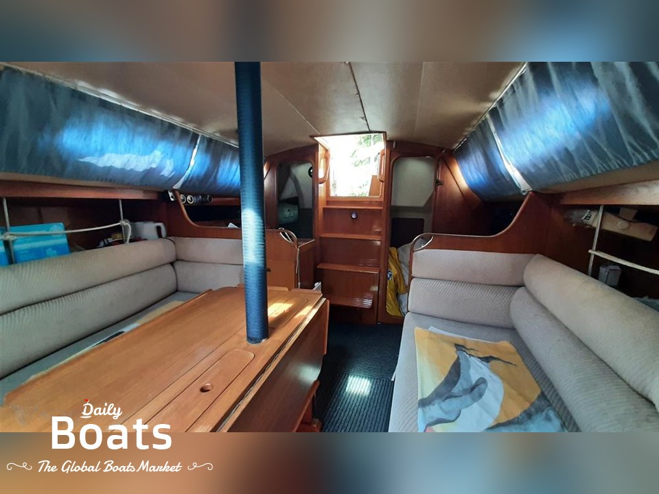 1987 Moody Moody 28 Twin Keel for sale. View price, photos and Buy 1987 ...