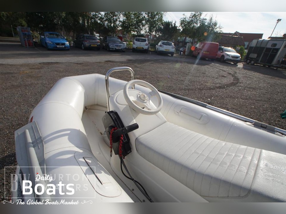 2003 Valiant D300 for sale. View price, photos and Buy 2003 Valiant ...