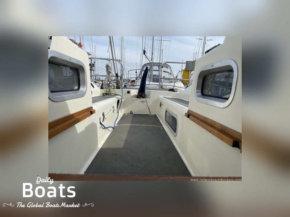 1990 Westerly Storm 33 Cruiser for sale. View price, photos and Buy ...