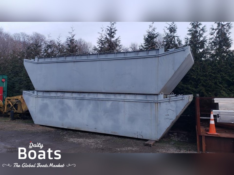 1995 (2) 1995 30 X 8.5 X 6 Double Walled Hopper Barges te koop. Bekijk ...