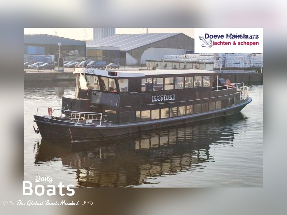 Live aboard vessel for sale - Daily Boats