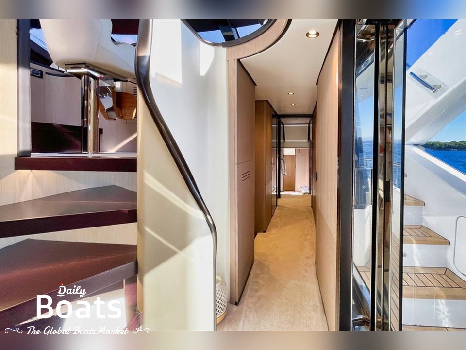 2019 Azimut 88 Grande for sale. View price, photos and Buy 2019 Azimut ...