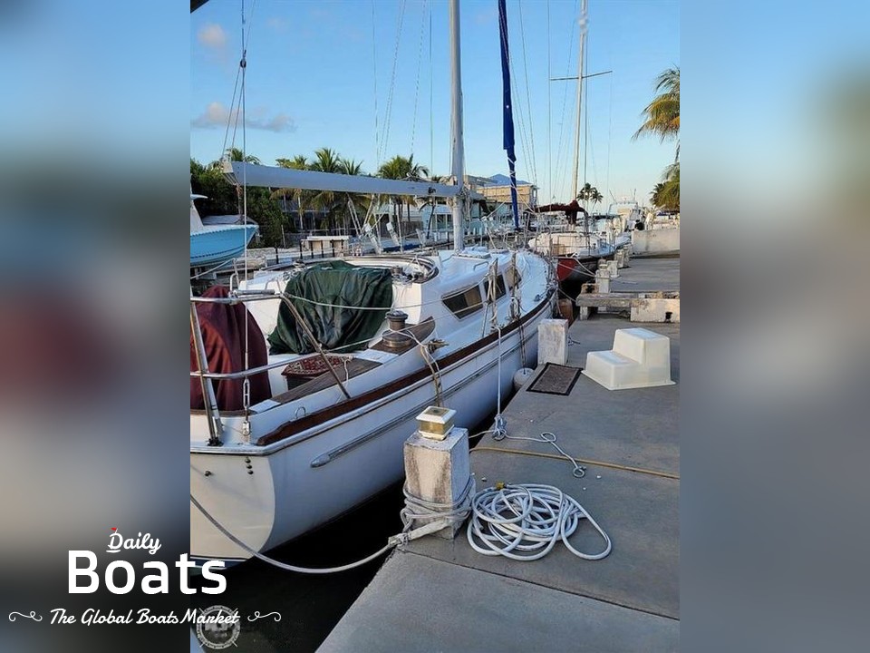 1981 Gulfstar Yachts 39 for sale. View price, photos and Buy 1981 ...